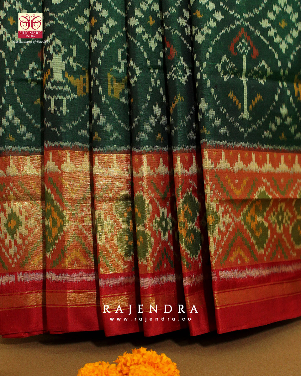 Handwoven Hathi Popat Design Red and Green Single Ikat Rajkot Patola S ...